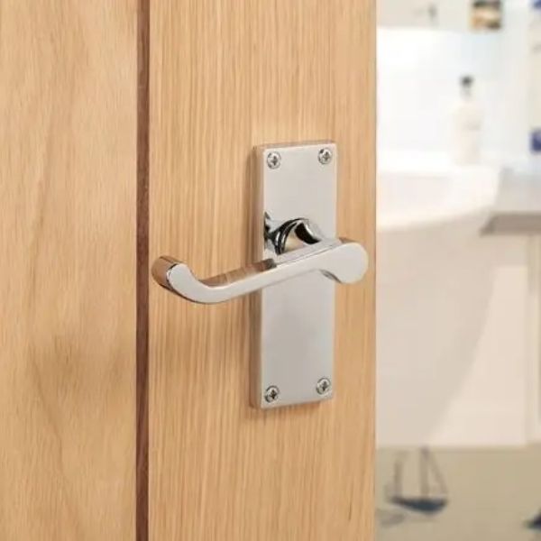 C L Jones. SCP VIC SCROLL LATCH HANDLES